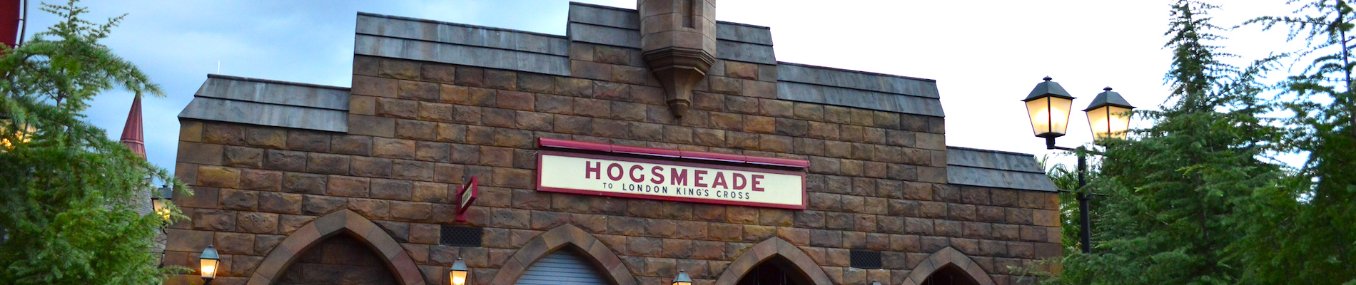 Hogwarts Express - Hogsmeade Station | Universal's Islands of Adventure